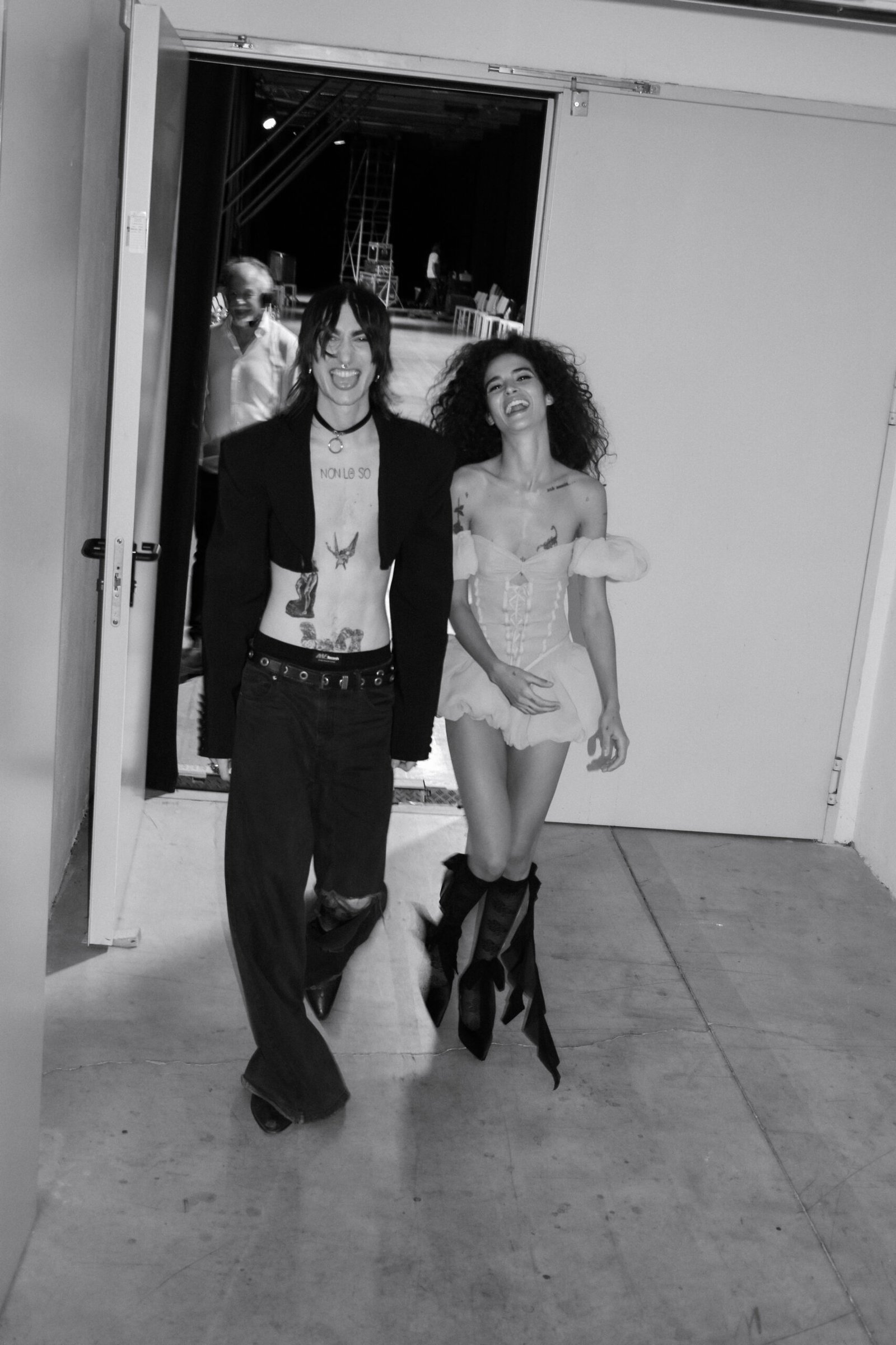 ★𝘼𝙉𝙄𝙔𝙀 𝙍𝙀𝘾𝙊𝙍𝘿𝙎★ backstage "BLACK CARPET" SS25 | t-may